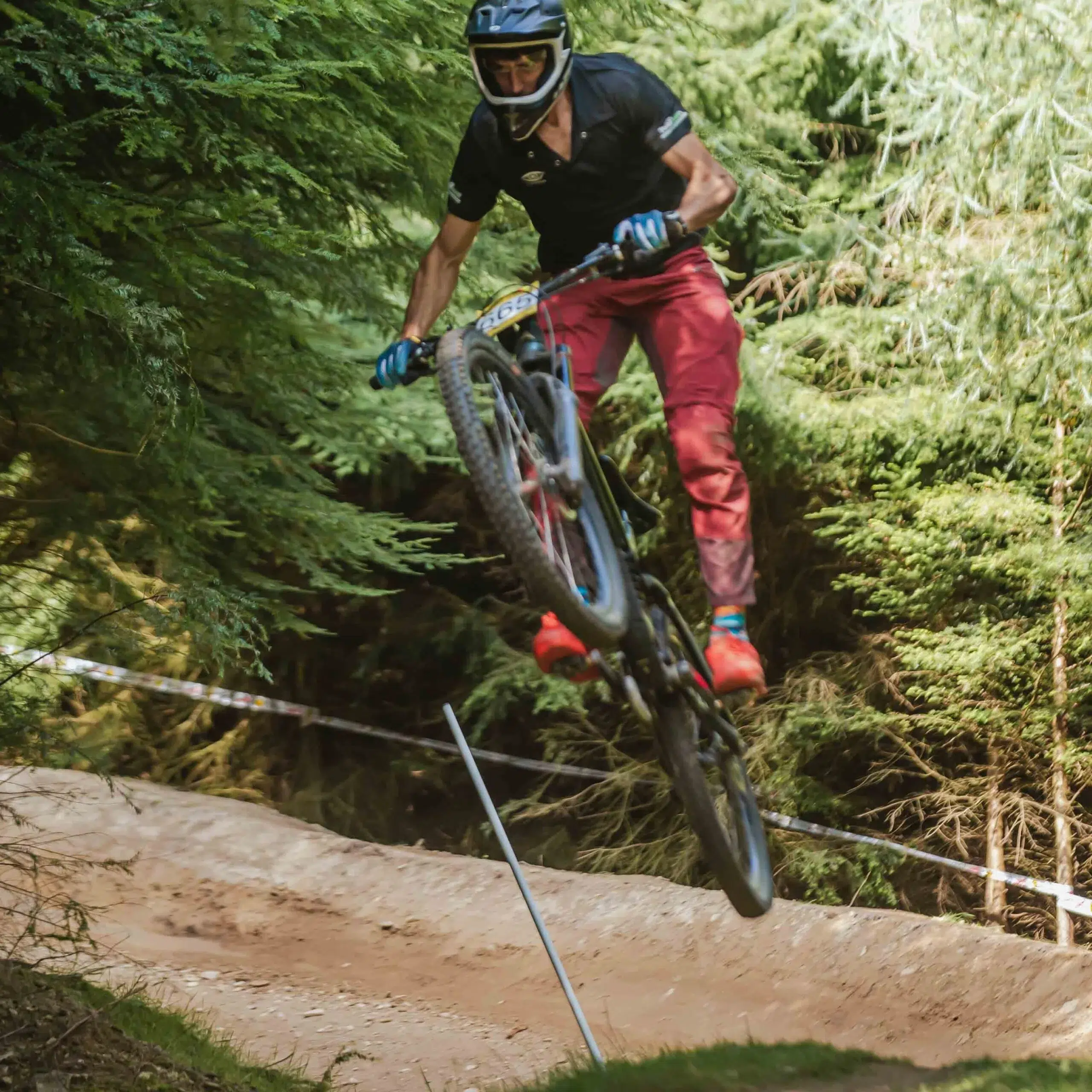 Private MTB Skills Coaching in Sheffield and the Peak District - adventuro