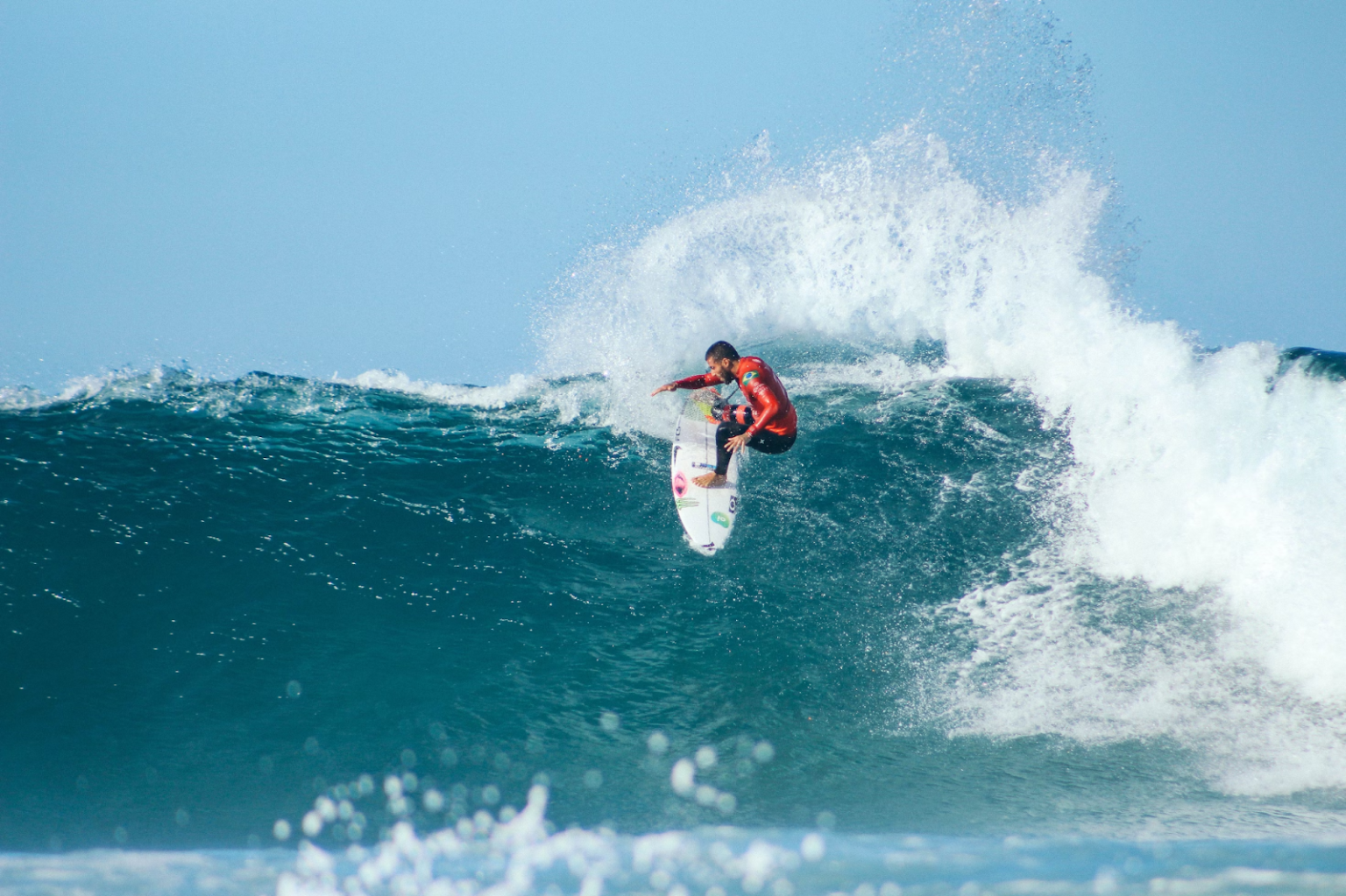 15 Of The Best Surfing Locations in the World - adventuro