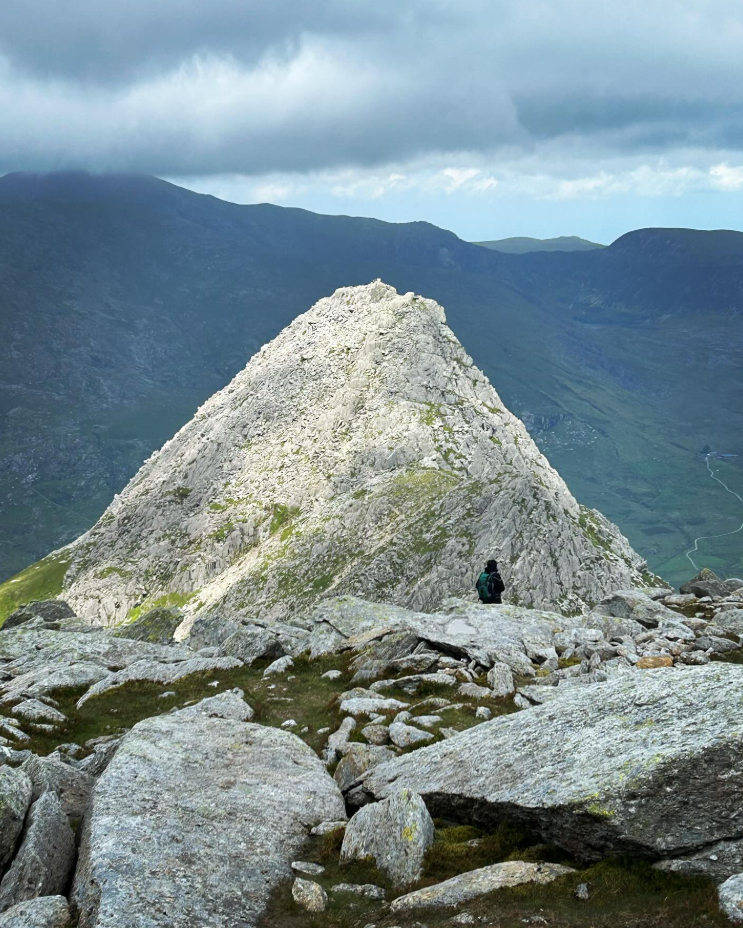 Glyderau Mountain Range Walk – Ogwen Valley, Bethesda - adventuro
