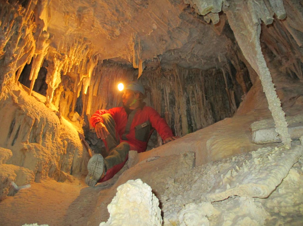 Underground Caving Adventure – Family-Friendly Dry Cave Exploration in ...