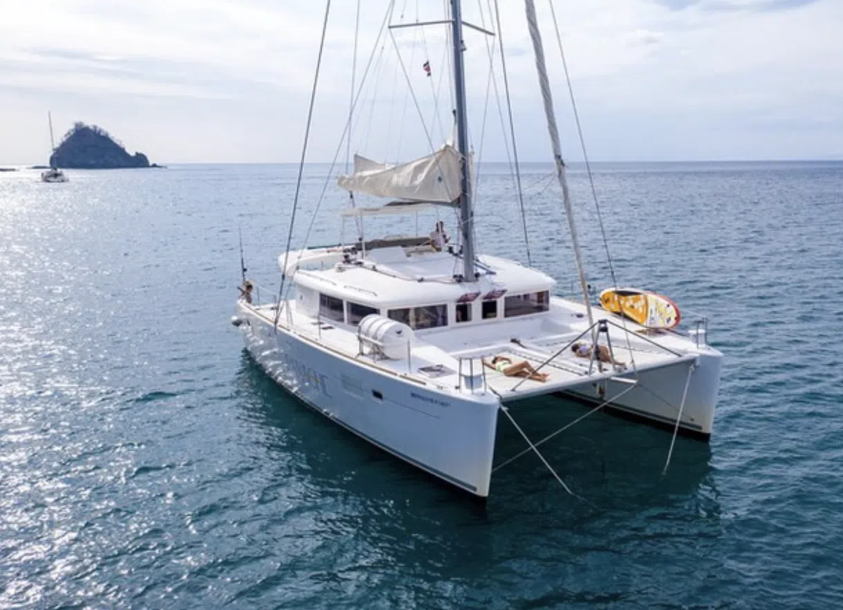Costa Rica Morning Catamaran Cruise with Snorkelling, Kayak ...