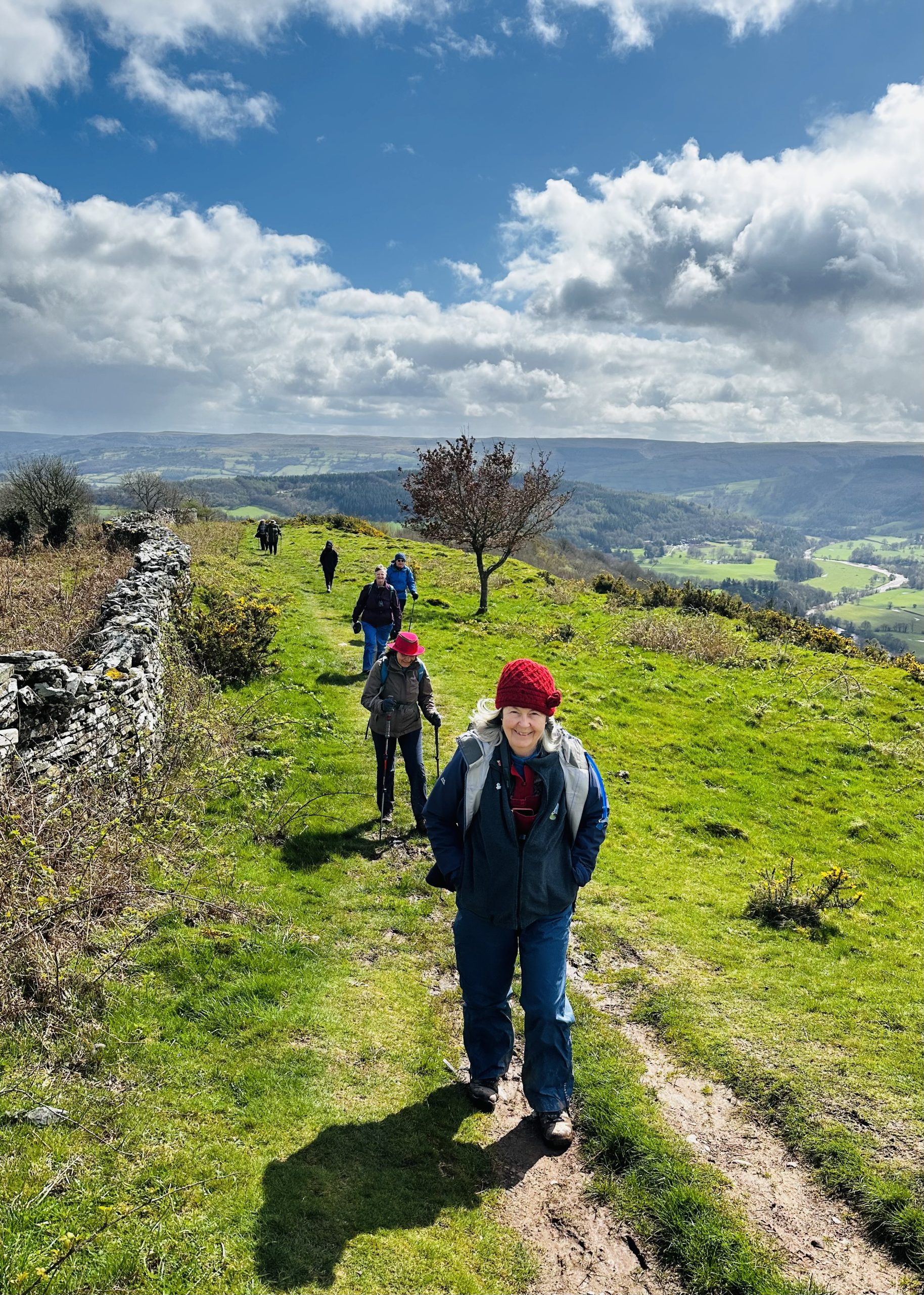 Llangorse Lake & Hill Fort: A Scenic Circular Walk - adventuro