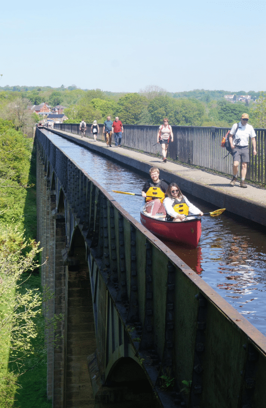 Canoe Aqueduct Cruise in Llangollen, North Wales - adventuro