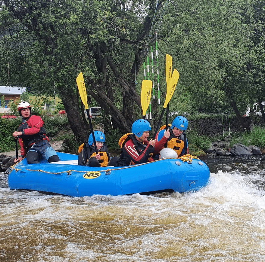 Whitewater Rafting on the River Dee, Llangollen - adventuro