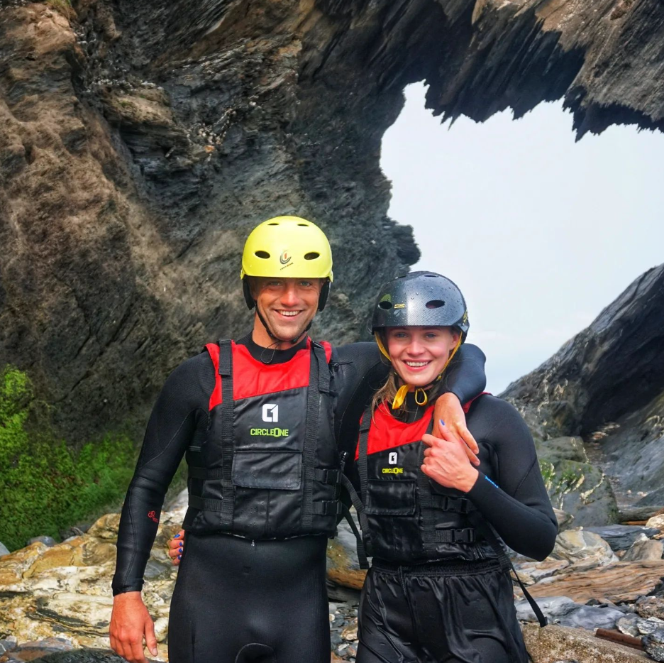 Hele Bay’s Adrenaline Adventure – Coasteering in Ilfracombe - adventuro