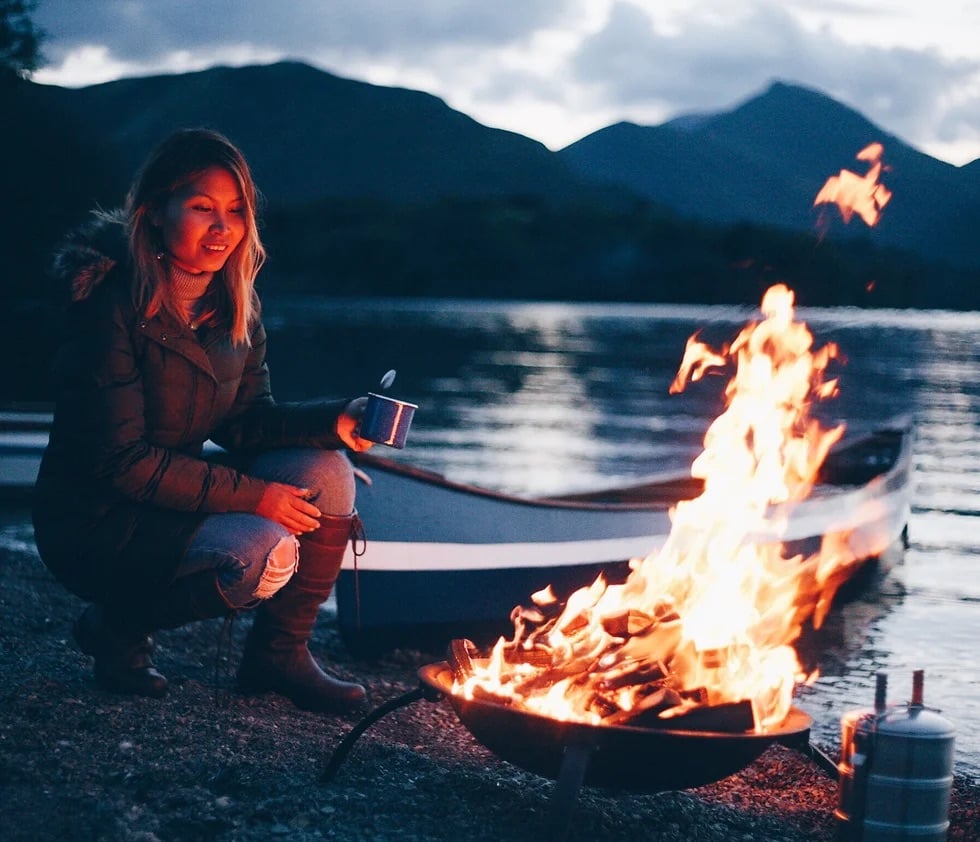 3-Hour Sunset Canoe Tour at Derwent Water - adventuro
