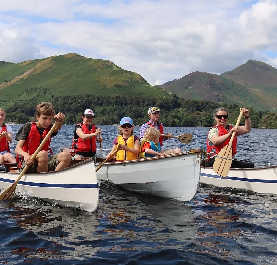 3-Hour Family Canoeing Experience in the Lake District - adventuro