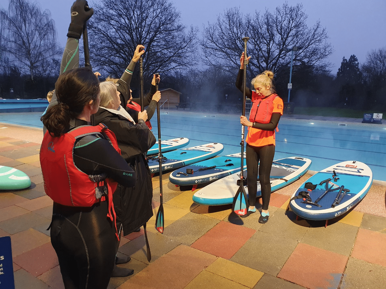 Pool SUP Taster Session in Thames Ditton - adventuro