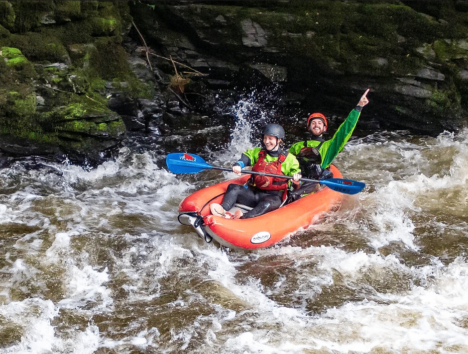 Wild White Water Kayaking on the River Dee, Llangollen - adventuro