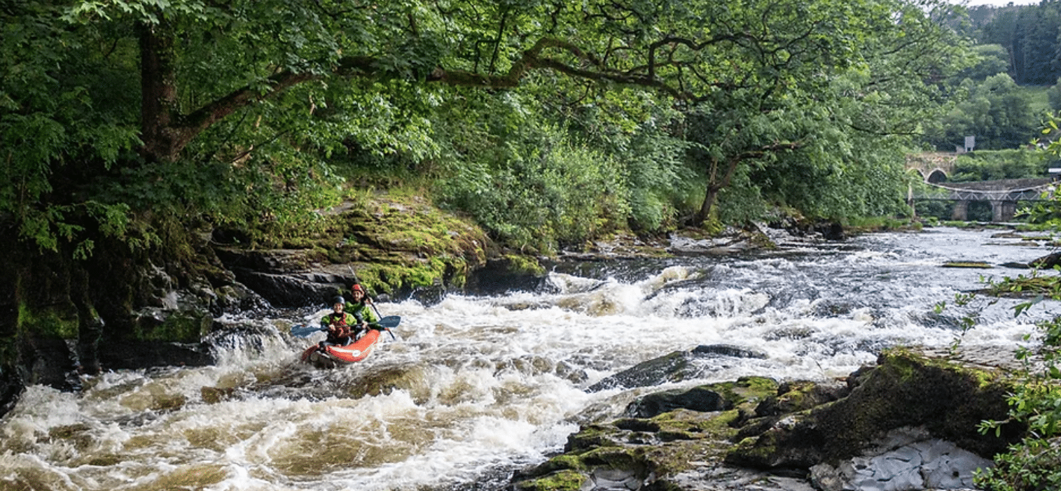 Wild White Water Kayaking on the River Dee, Llangollen - adventuro