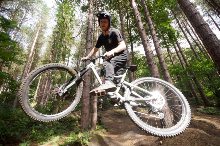 Private MTB Skills Coaching in Sheffield and the Peak District - adventuro