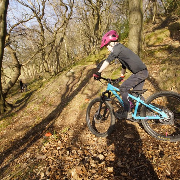 Private MTB Skills Coaching in Sheffield and the Peak District - adventuro
