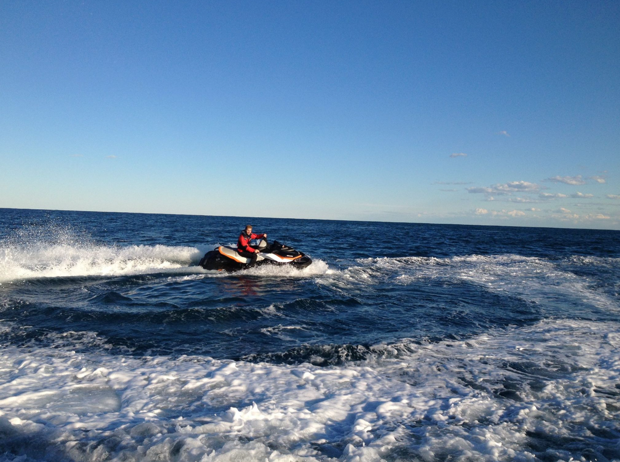 RYA Personal Watercraft Instructors Course in Barcelona - adventuro