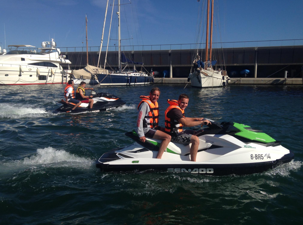 RYA Personal Watercraft Instructors Course in Barcelona - adventuro