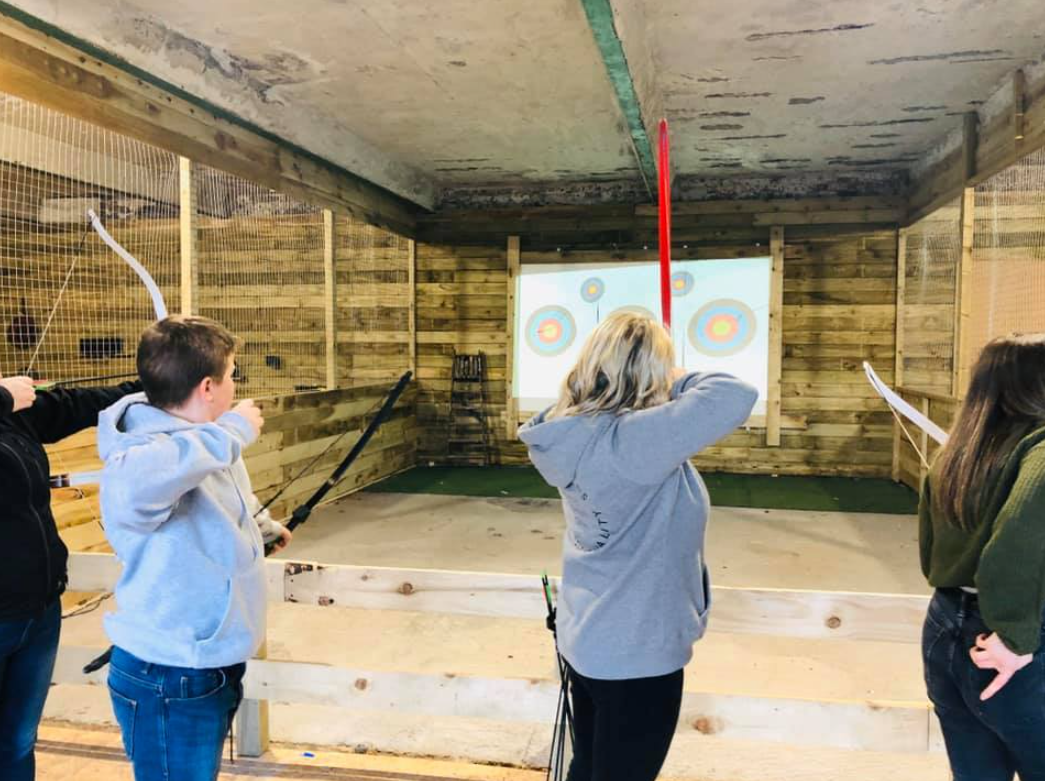 Archery Sessions in Llangollen - adventuro