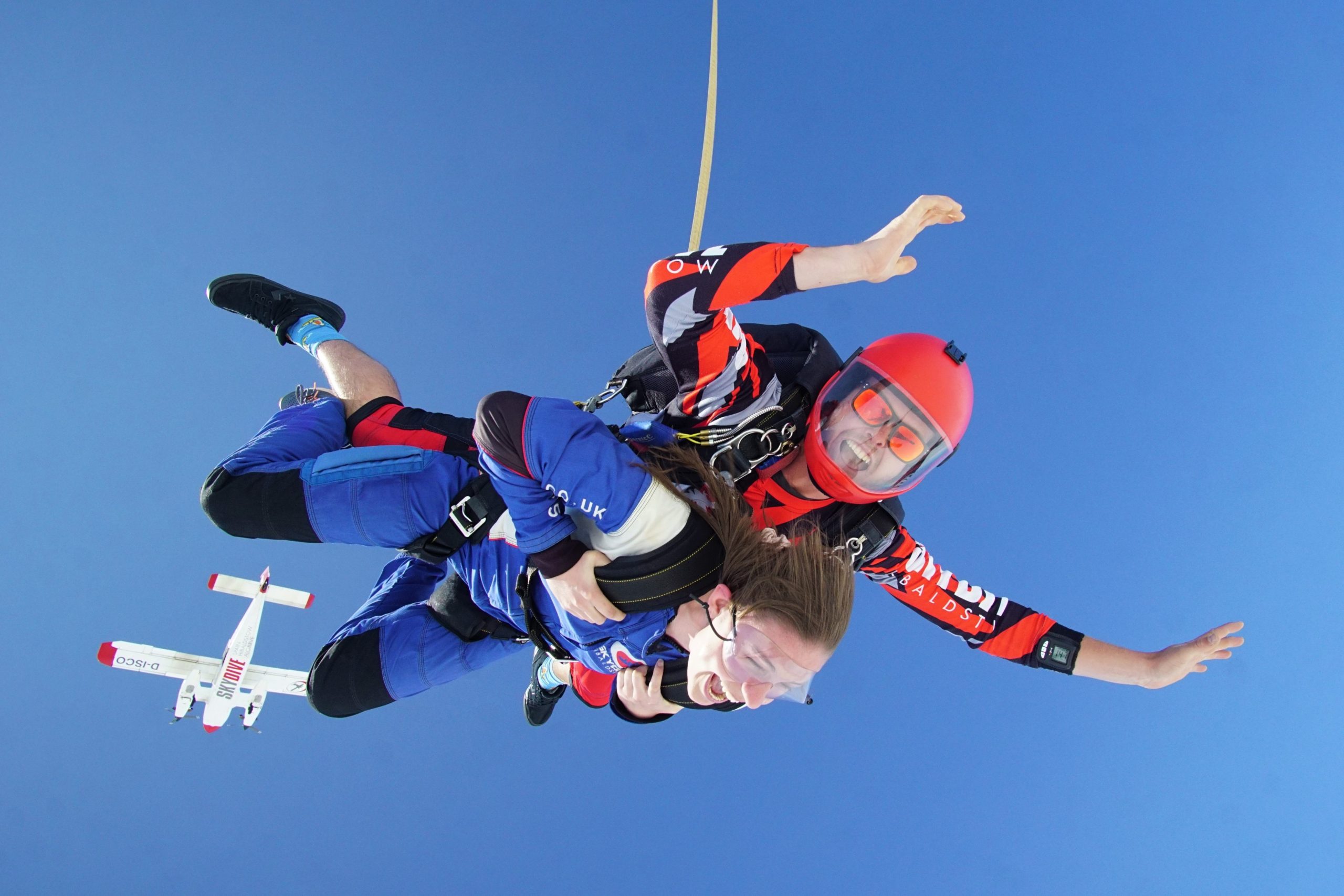 15,000ft Tandem Skydive - adventuro