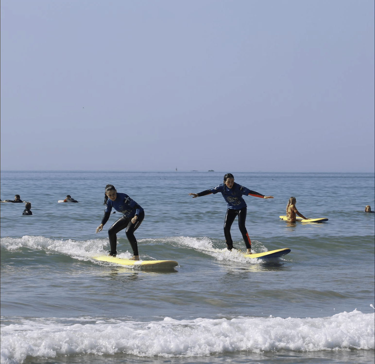 Open Group Surf Lesson in Cornwall - adventuro