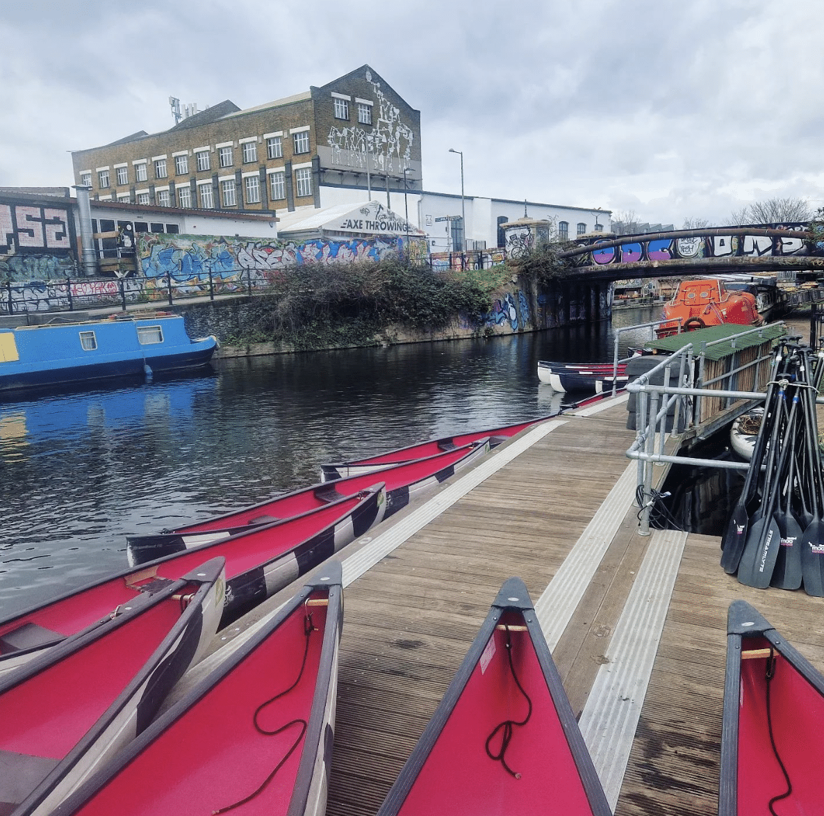 Canoe Hire in Hackney Wick - adventuro