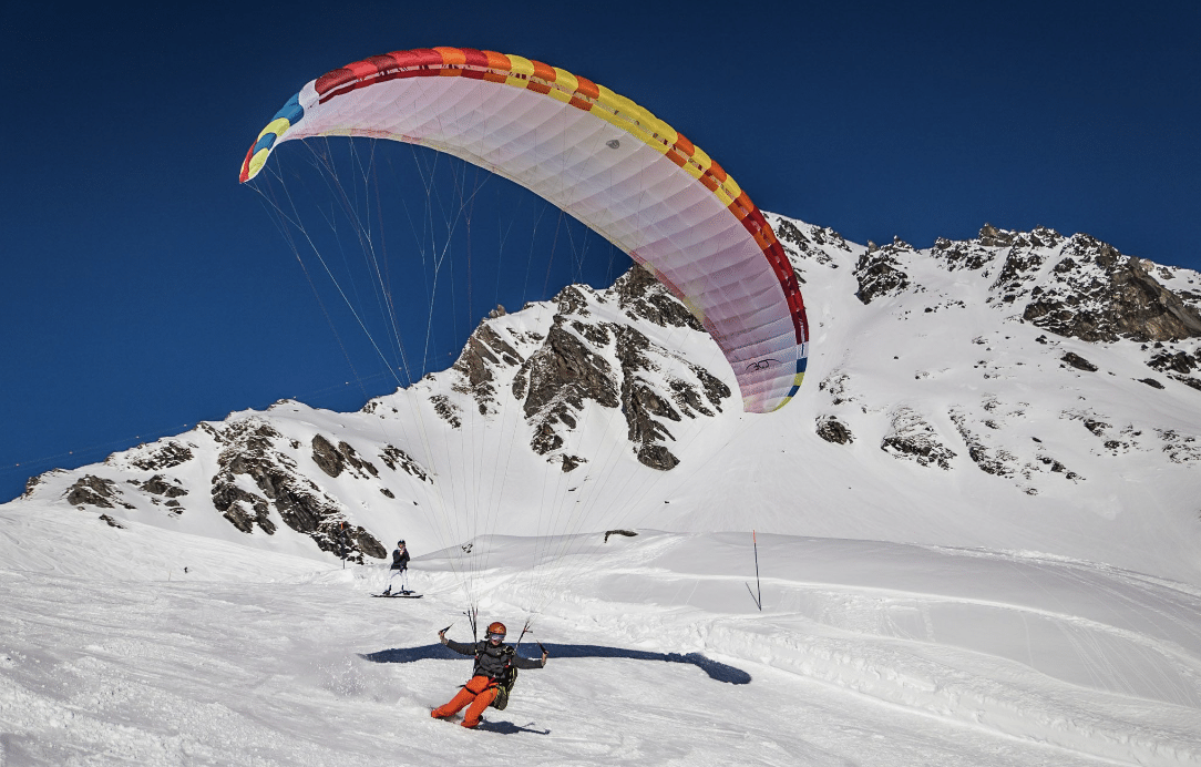 Introduction to Ski Flying - adventuro