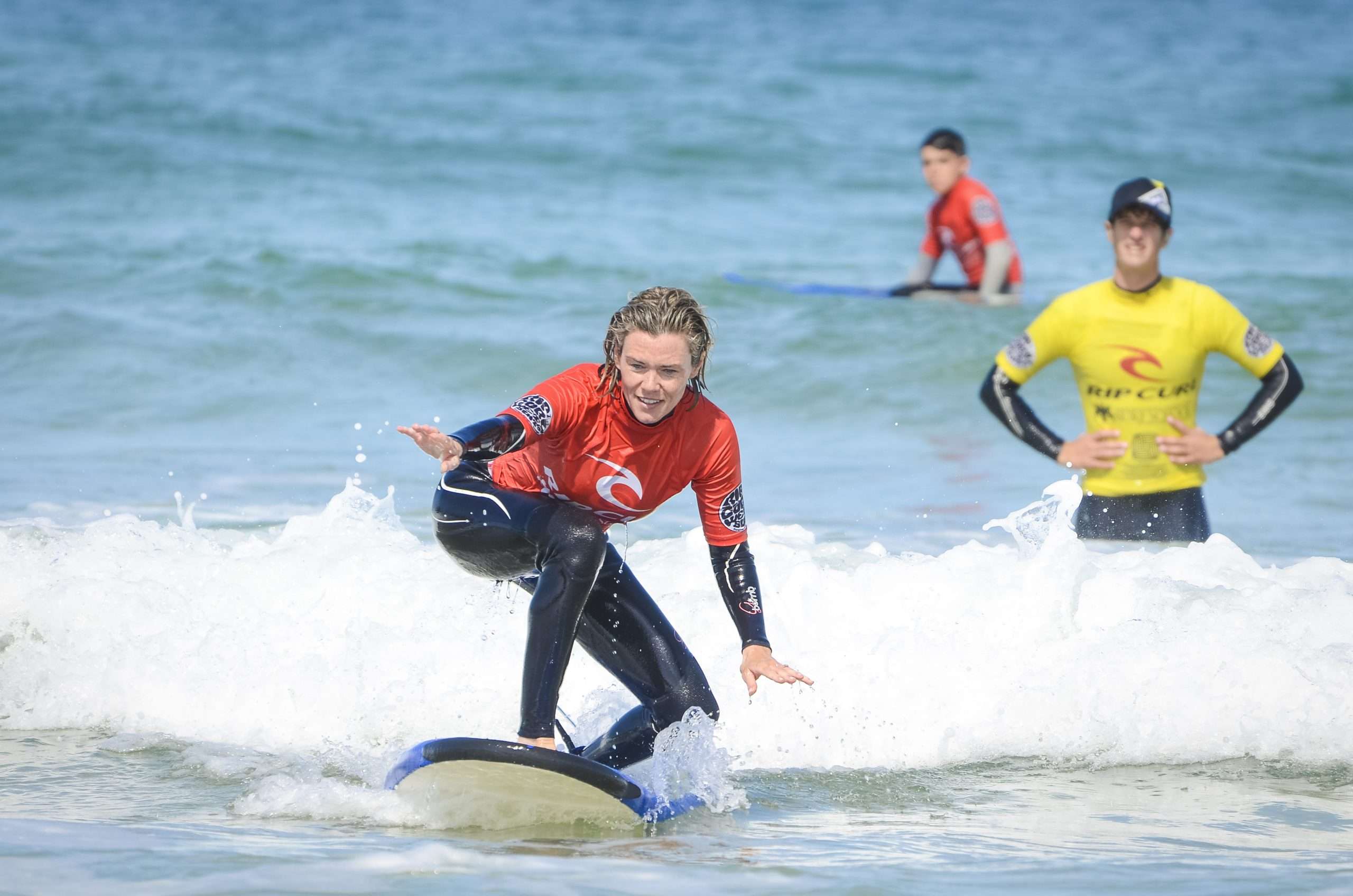 Surf Lesson & Hire in Newquay - adventuro
