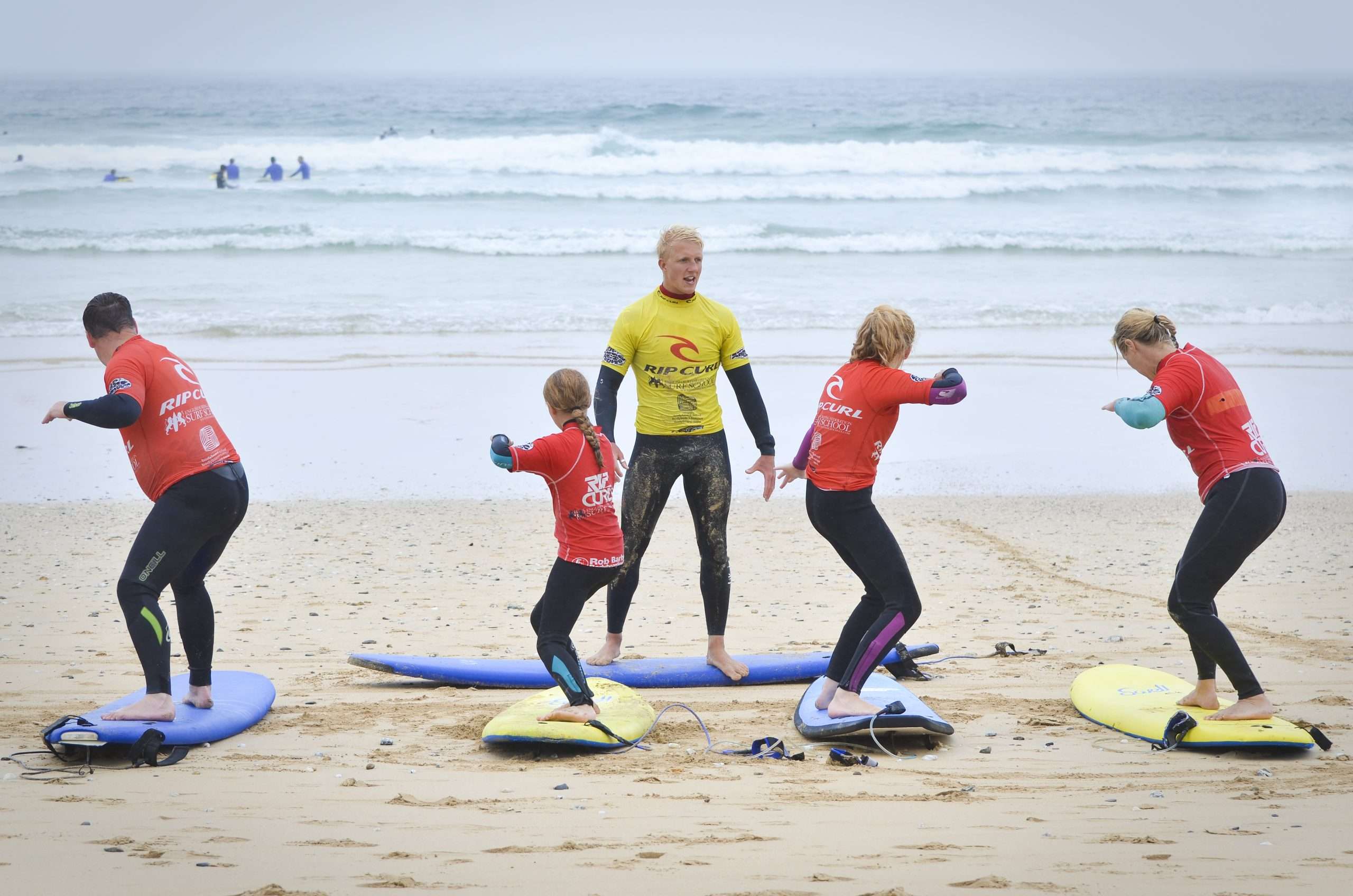 Beginner Surf Lesson in Newquay - adventuro