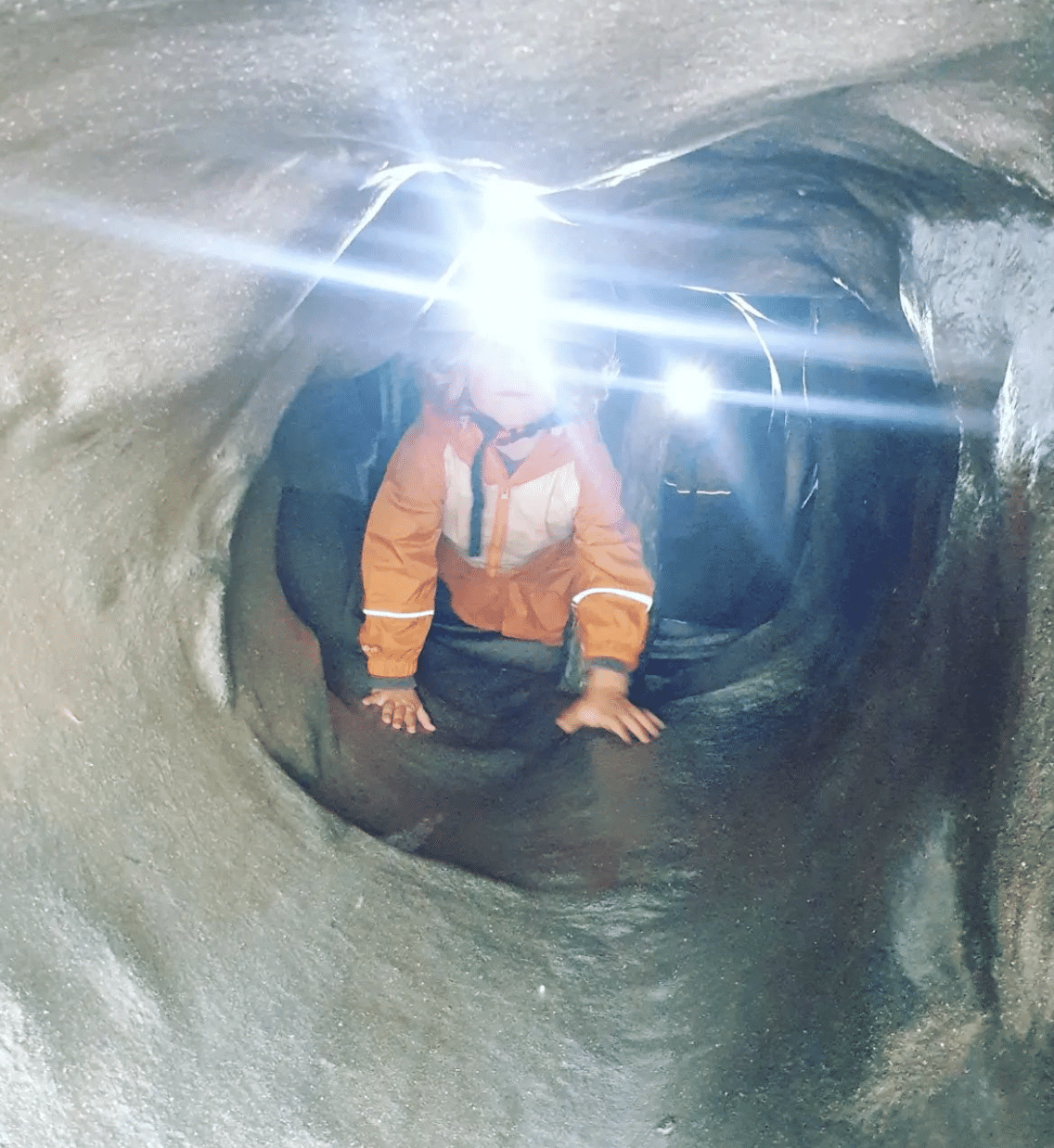 Indoor Caving Challenge - adventuro