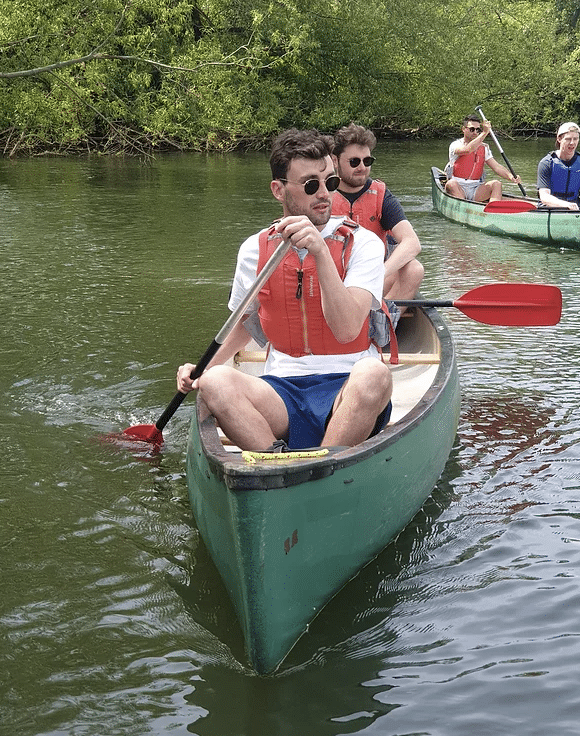 Guided Canoe Trip on the River Avon - adventuro
