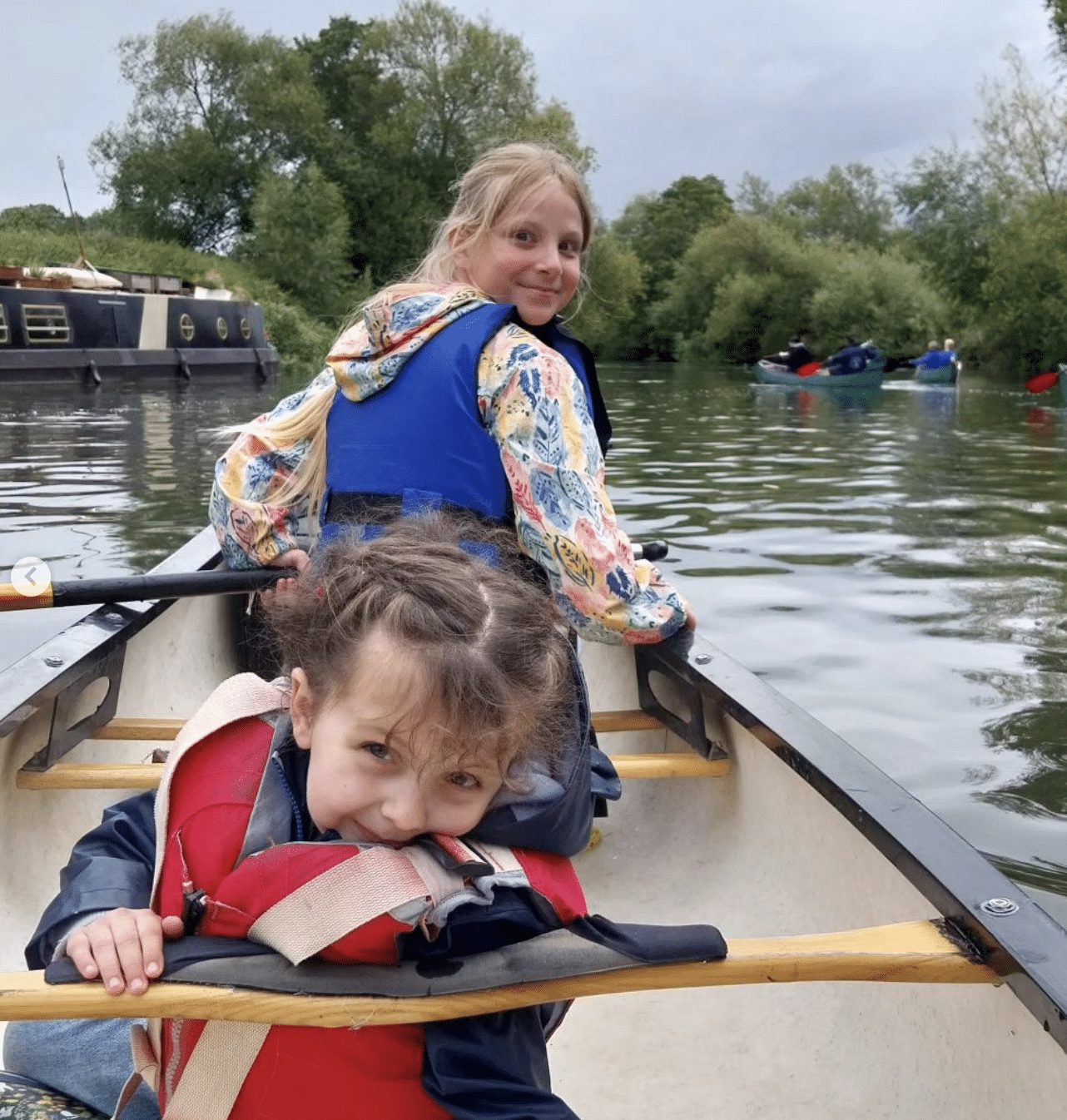 Guided Canoe Trip on the River Avon - adventuro
