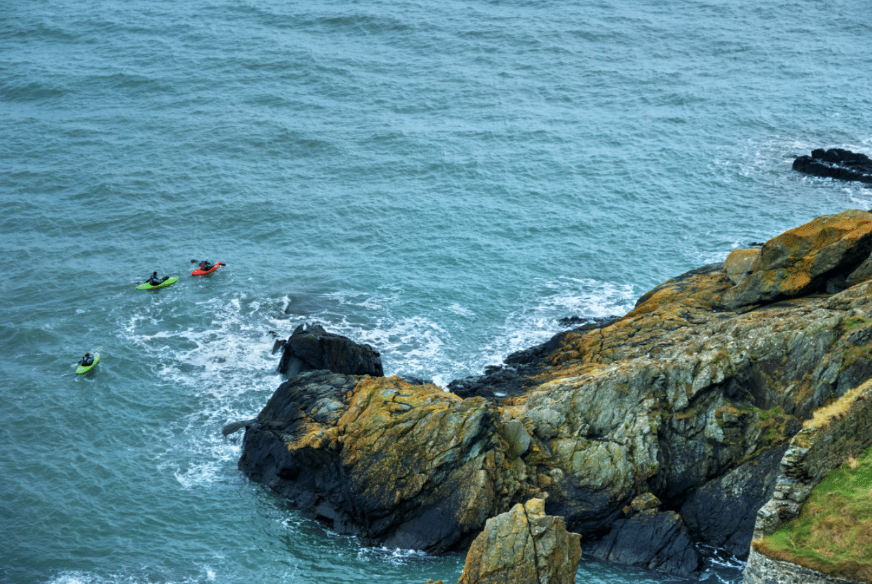 Sea Kayaking Tour in Newquay, Cornwall - adventuro