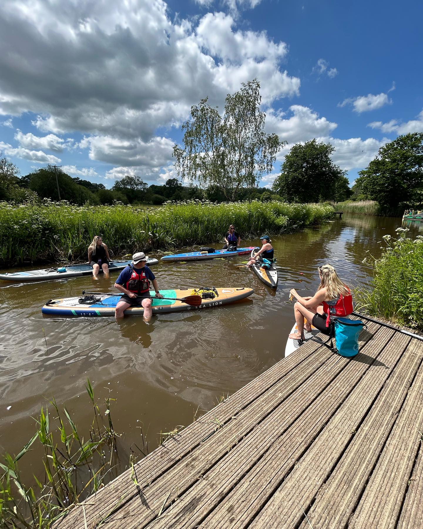 Private Stand Up Paddleboard Lesson on the River Thames, Surrey - adventuro