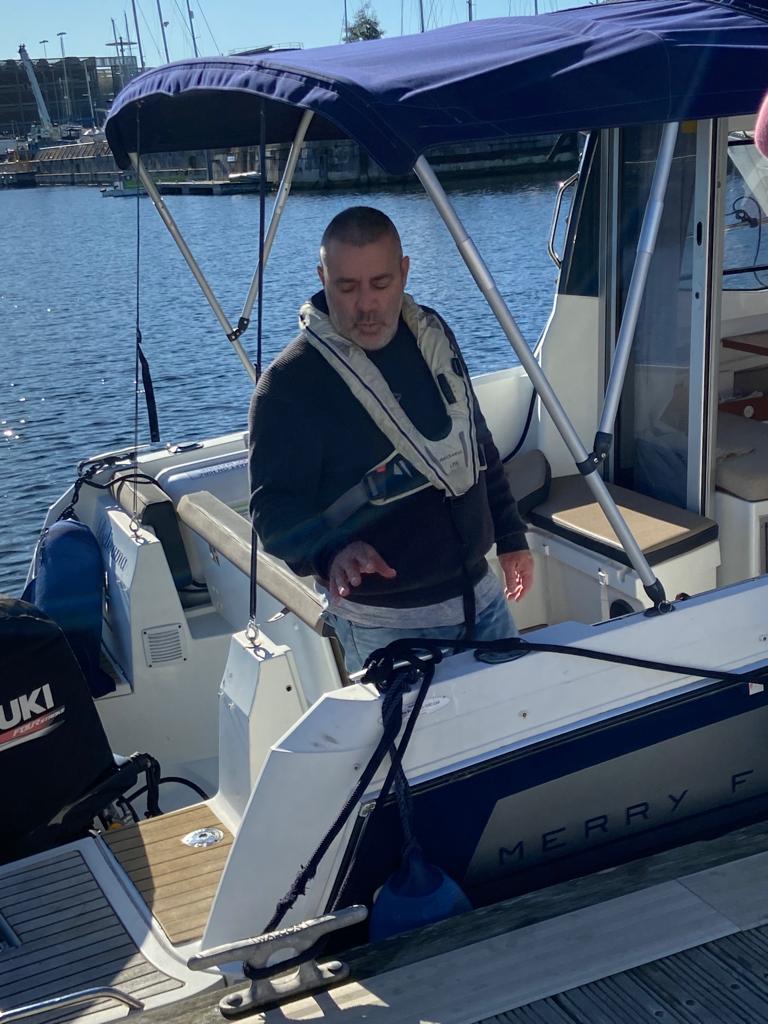 Luxury Yacht Charter in Kent with or without Skipper - adventuro