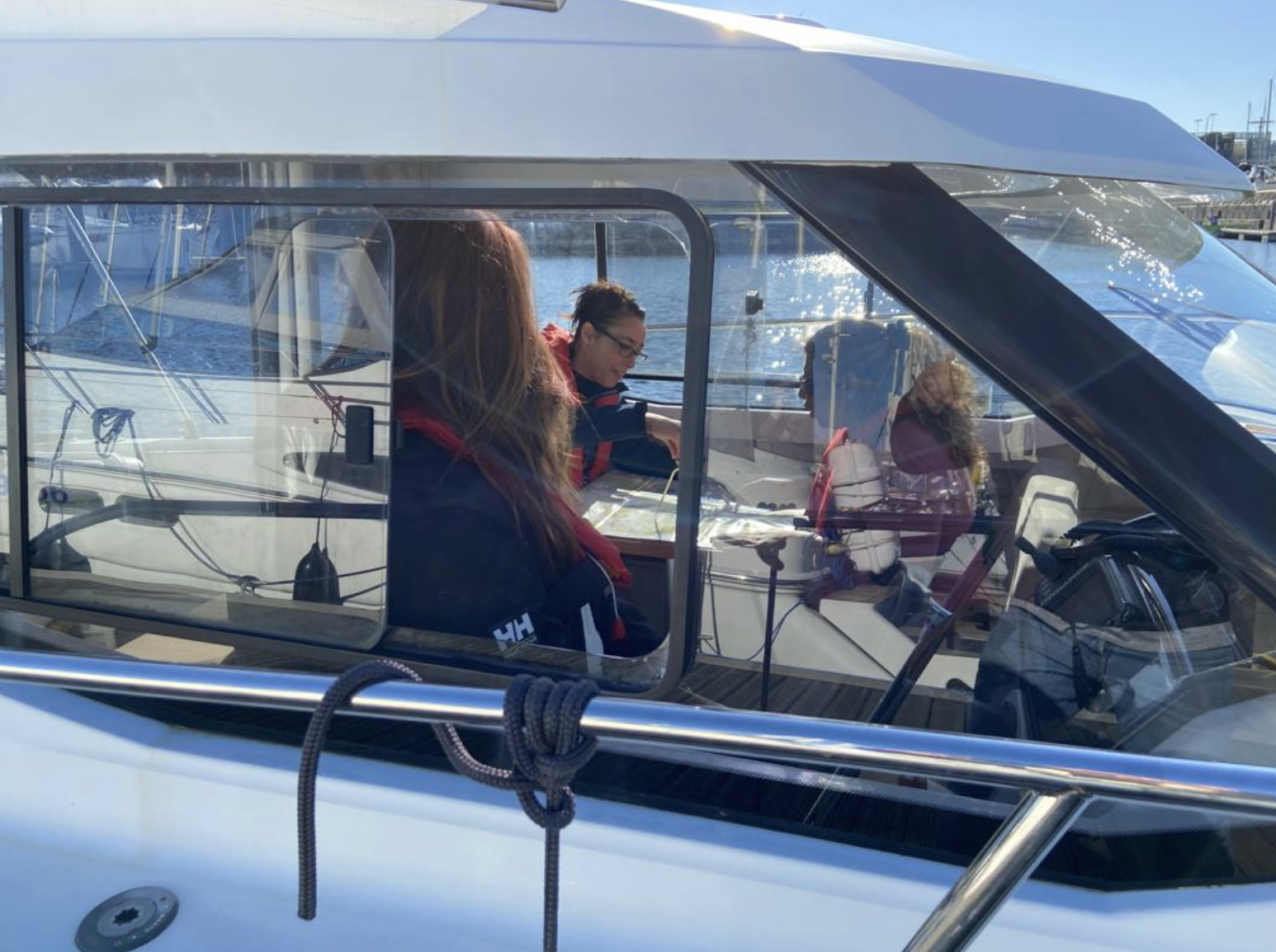 RYA Powerboat Level 2 Course in Kent - adventuro