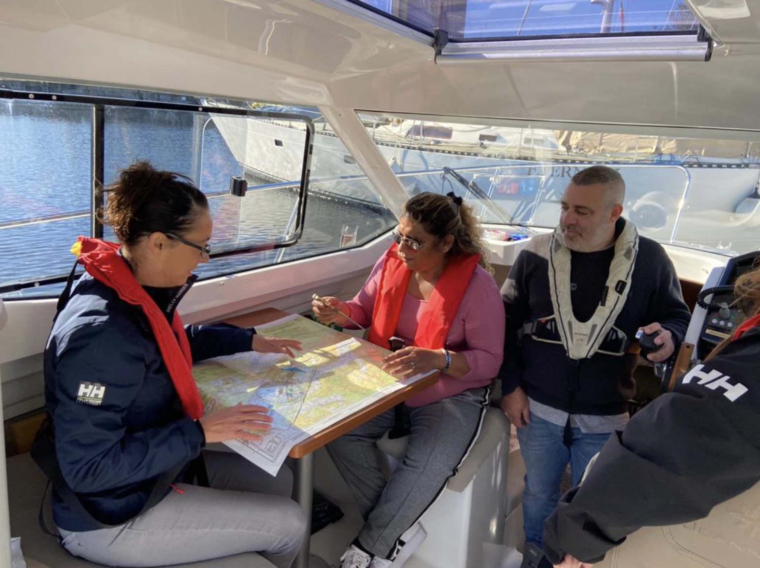 Skipper and Deckhand Course in Kent - adventuro