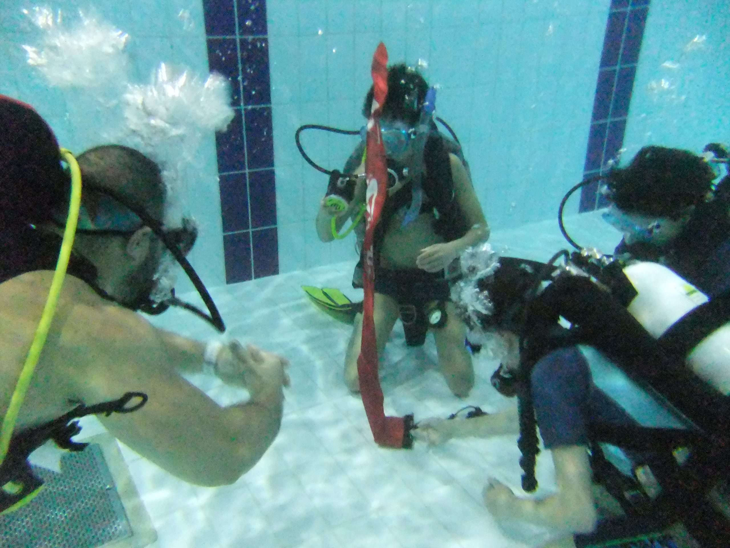 Scuba Party (8+) in North London - adventuro